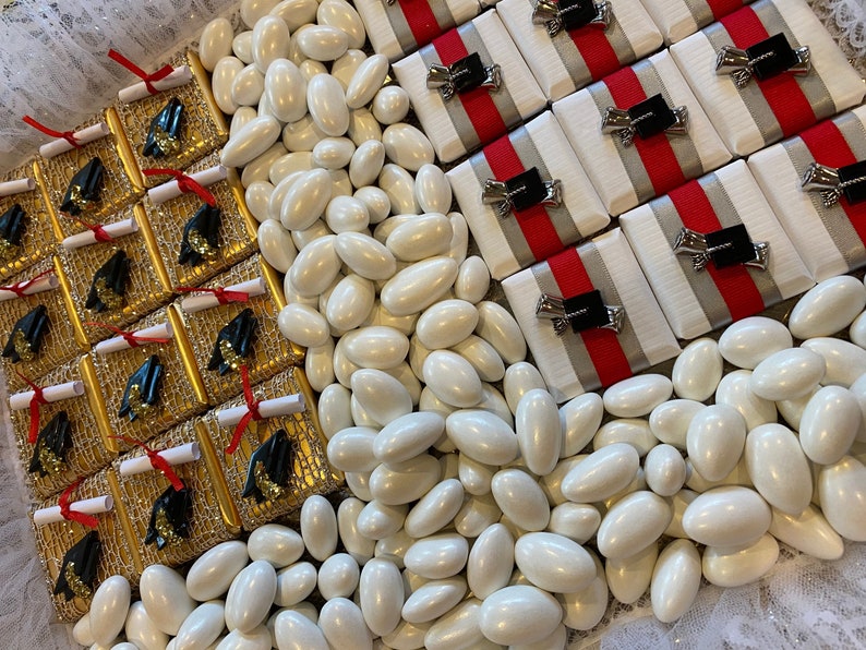 10 Graduation Favors, Graduation, Decorated Chocolate Favors, Party ...