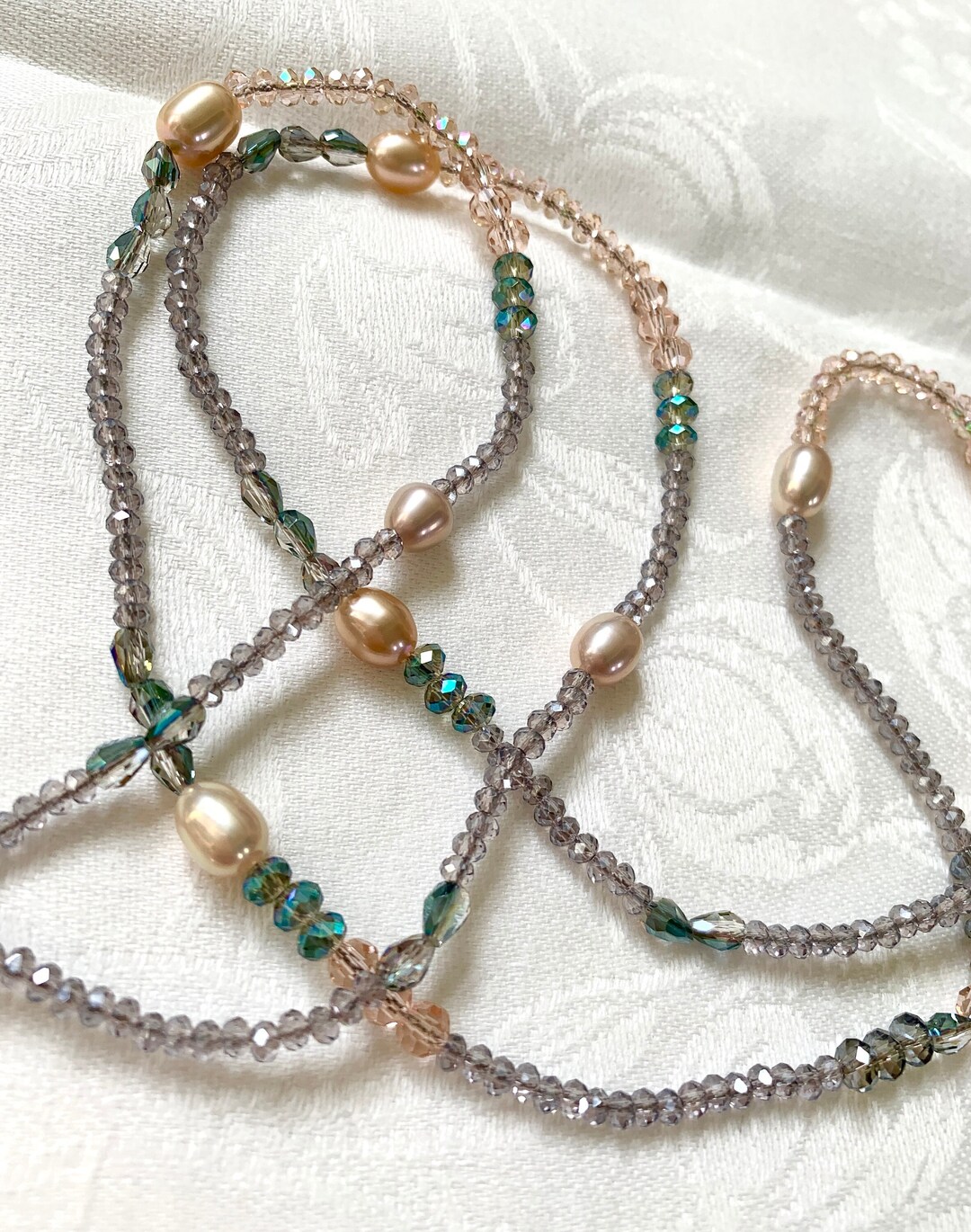 SHIMMERING PEACH FW Pearl - Mask Strap, Face Mask Lanyard, Face Mask ...