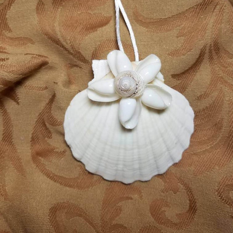 Clam Shell Christmas Ornament - Etsy