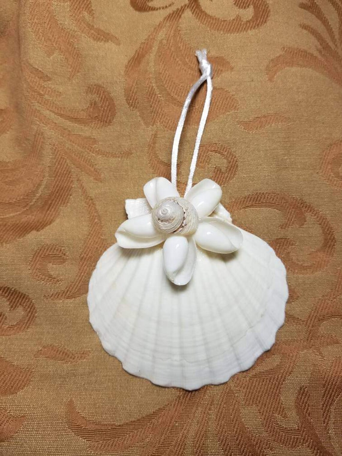 Christmas Clam Ornament, Coastal Christmas Ornament, Seashell Christmas ...