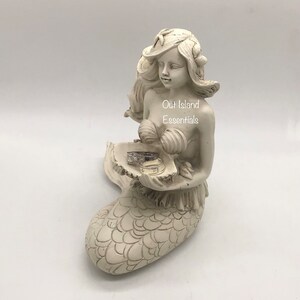 Mermaid Holding Clam Statue | Mermaid Decoration | Daydreaming Mermaid ...