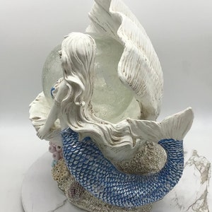 Solar Light Mermaid I A Mermaid and Her Clam I Mermaid Statue I Solar ...