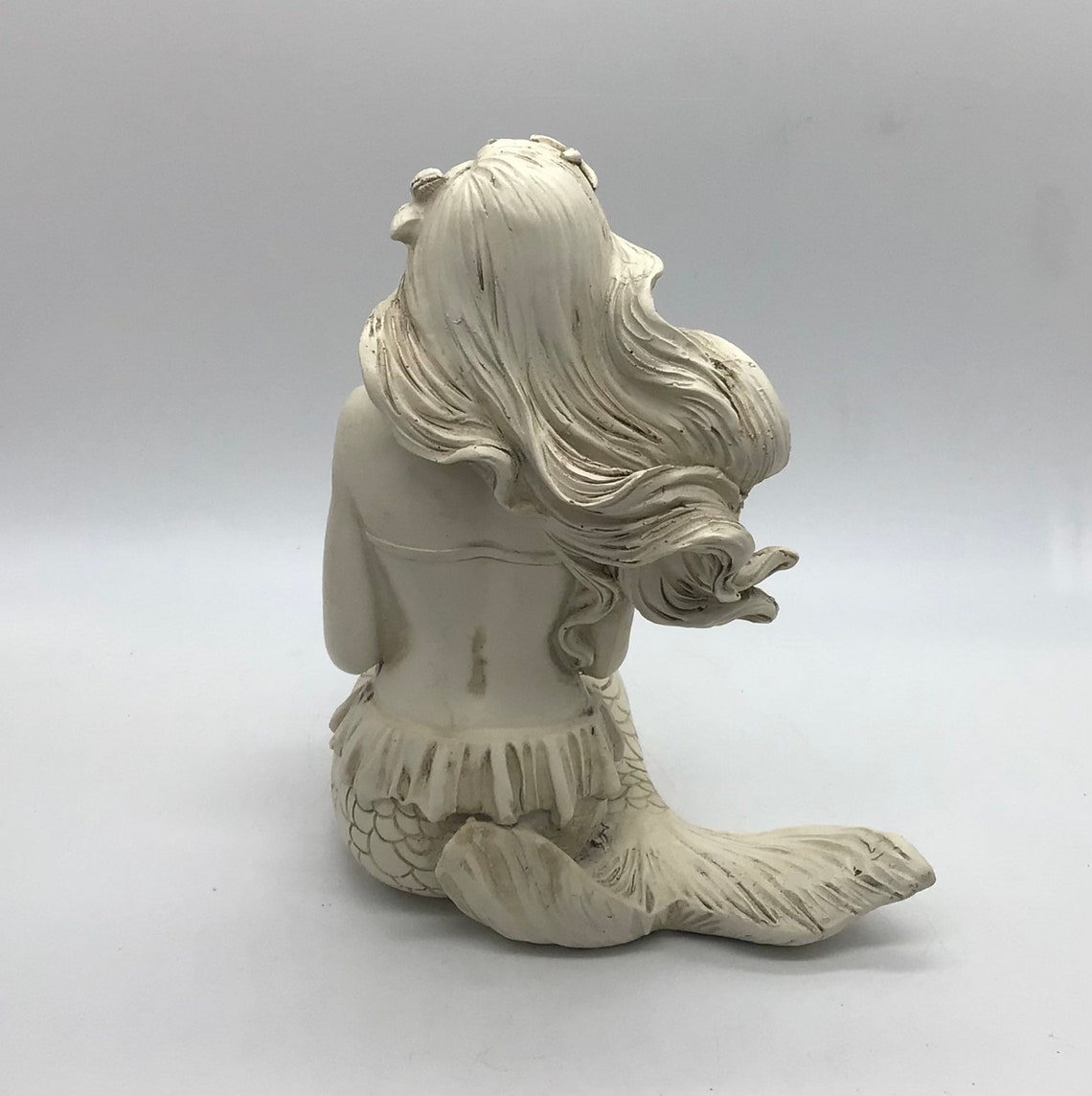Mermaid Holding Clam Statue | Mermaid Decoration | Daydreaming Mermaid ...