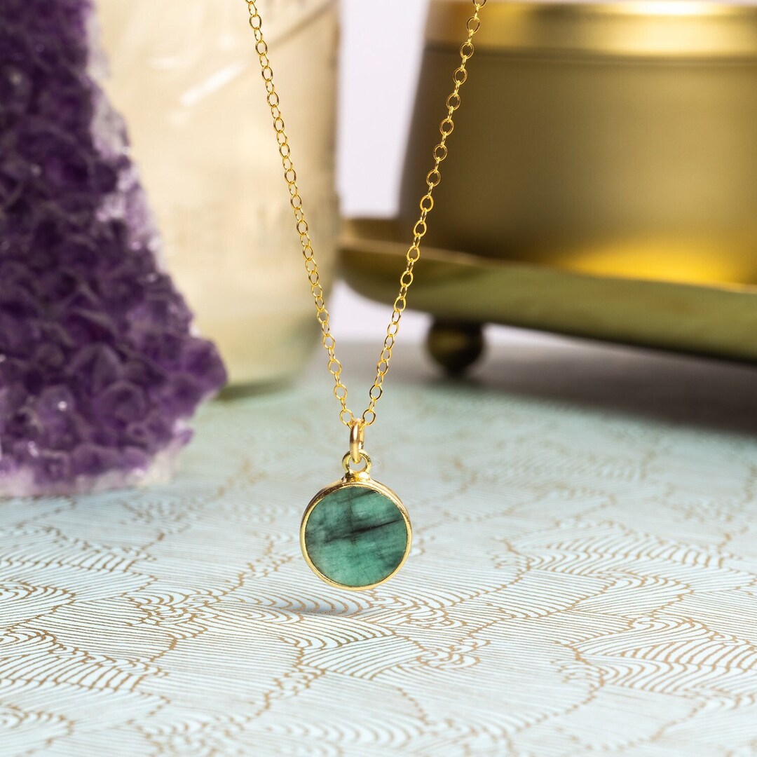 Raw Emerald Gold Round Pendant Necklace - Round Green Emerald Geometric ...