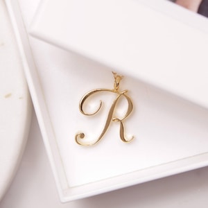 R Initial Necklace - Cursive "r" Initial - Gift Necklace for Mom, for ...