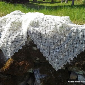 MADE TO ORDER. Hand Knitted Haapsalu Shawl " Heart Pattern ...