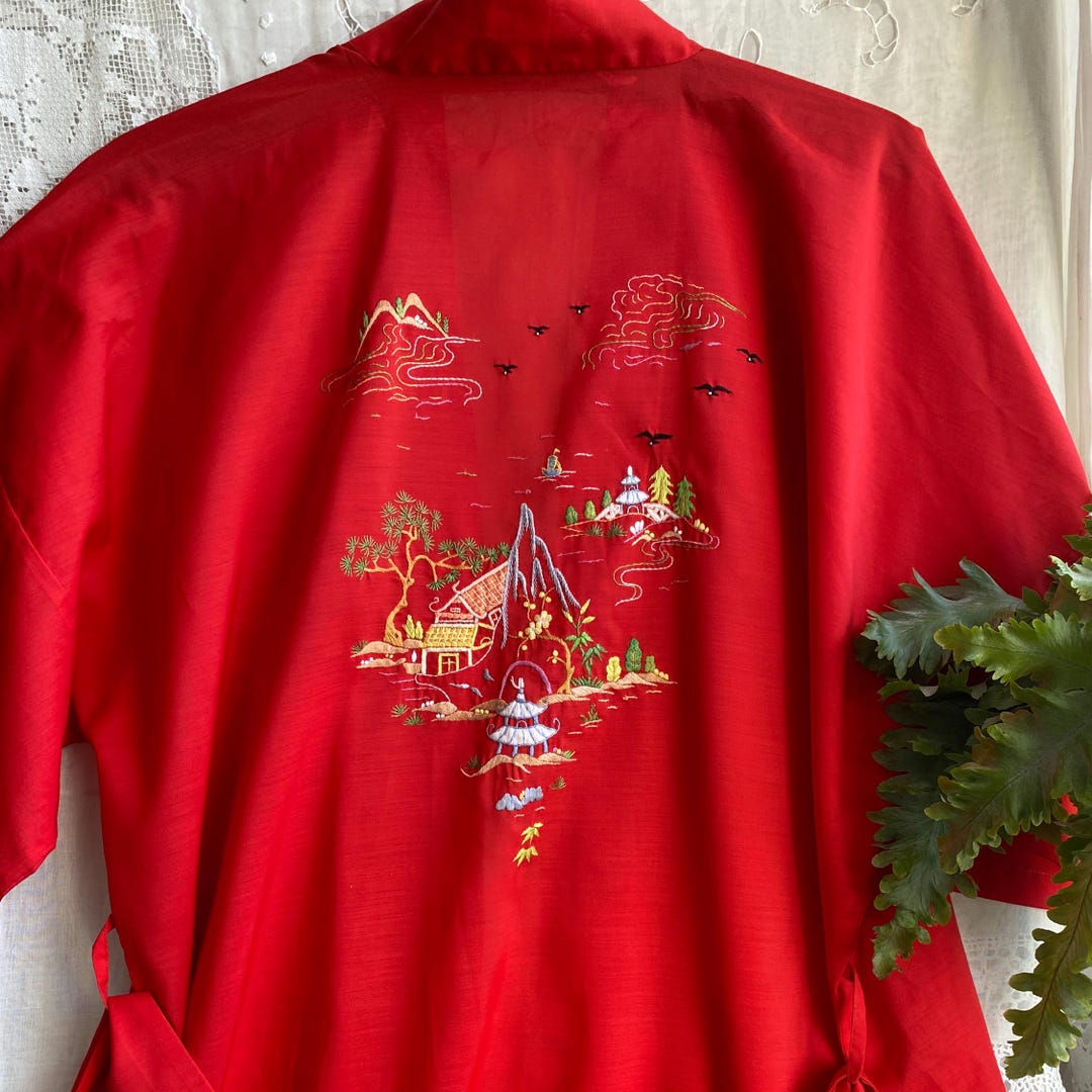 Shanghai Vintage Red Embroidered Robe Short Sleeve Kimono Robe One Size ...