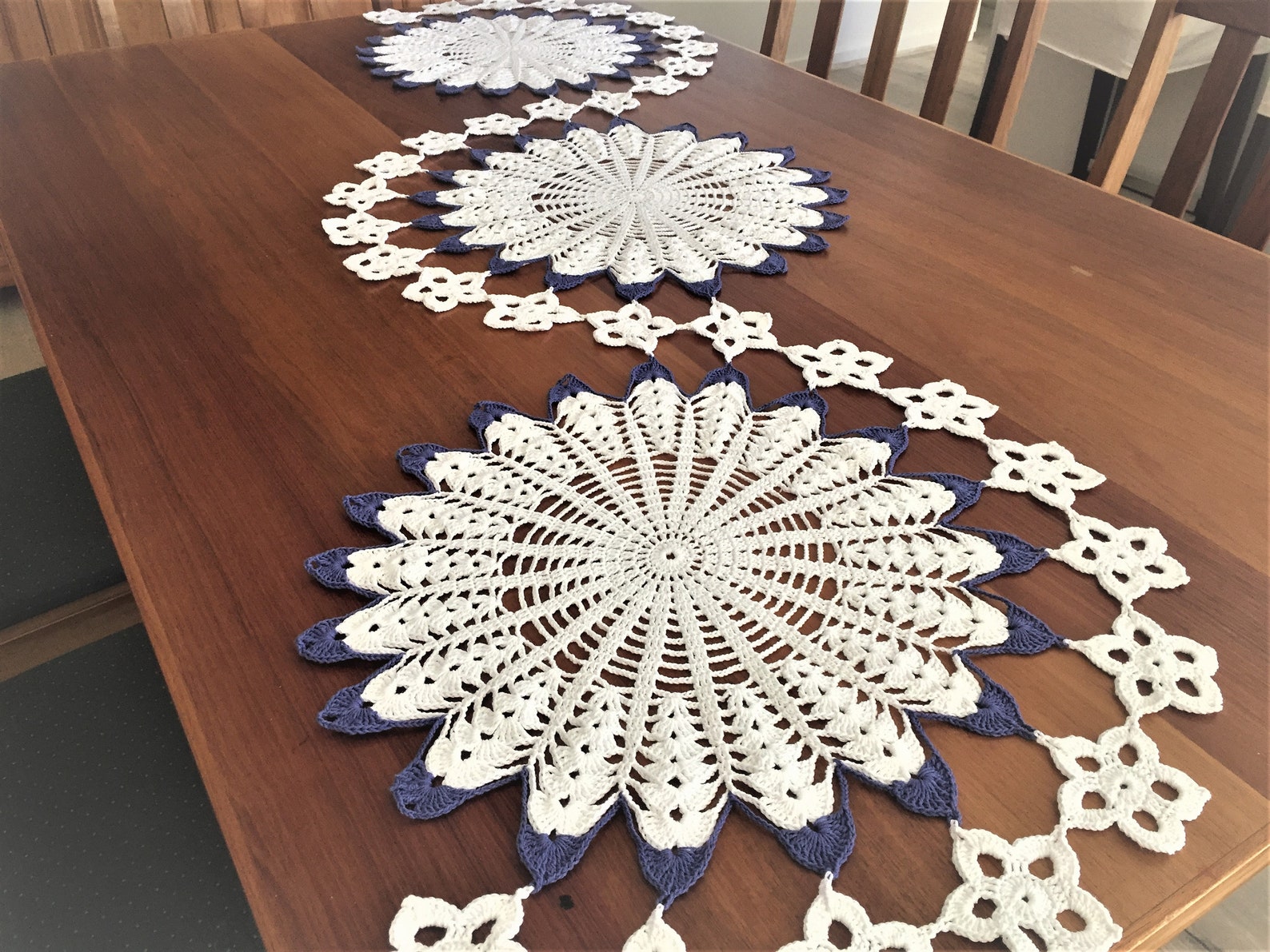 Beautiful Crochet Table Runner PATTERN PDF Instant Download - Etsy