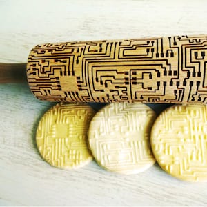 MICROCHIP Embossing Rolling Pin. Laser Engraved Rolling Pin With ...