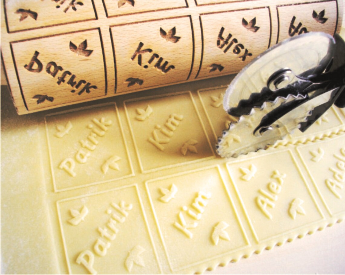 Personalized Rolling Pin With NAMES and Symbol. up to 16 - Etsy