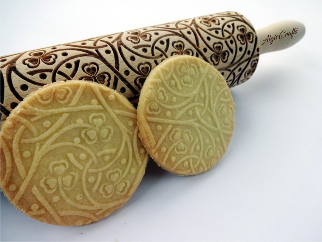 CLOVER KNOT Embossing Rolling Pin. Shamrock Pattern. Engraved - Etsy
