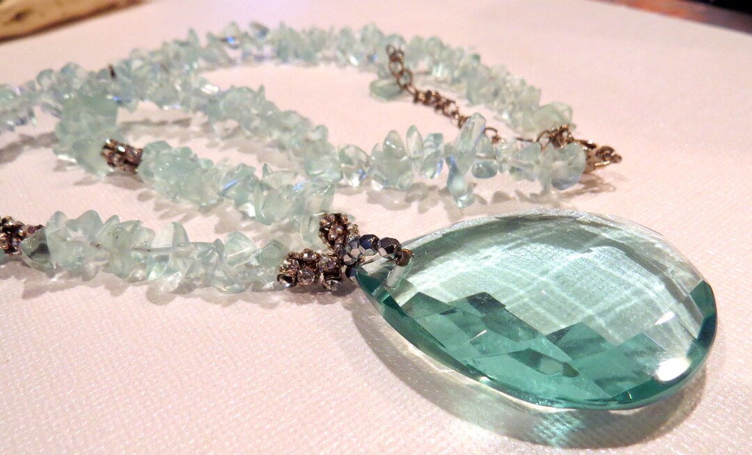 Swarovski Necklace Set. Matching Earrings. - Etsy.de