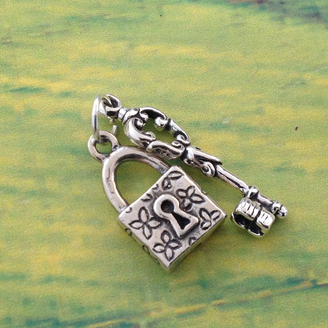 Lock and Key Charms on Box Chain. Sterling Silver. - Etsy