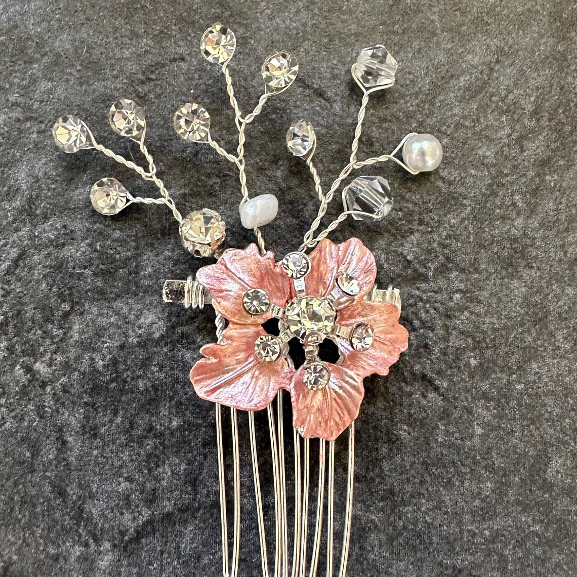 Summer Wedding: Customized Flower Hair Pins to Match Your Wedding ...