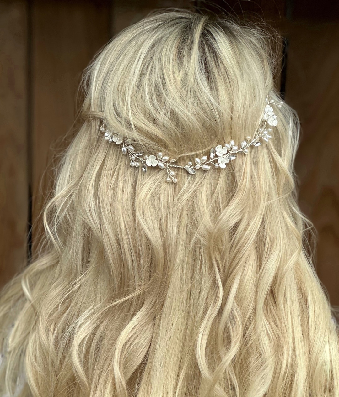 Boho Beauty: Hair Vine With Baby's Breath and Delicate Flower Accents ...