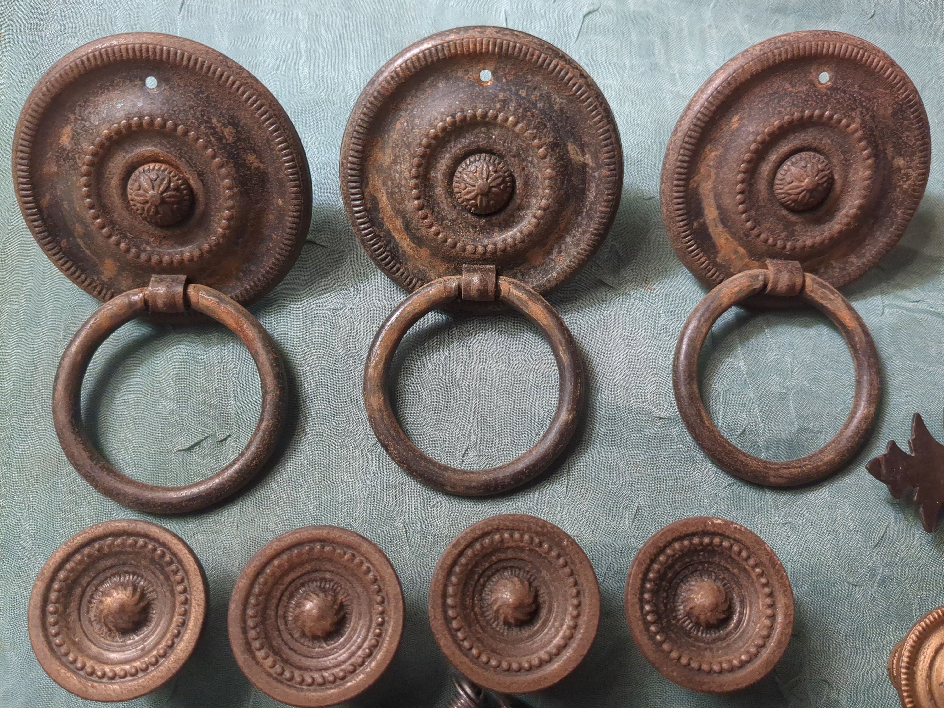 Old Vintage/antique Brass Furniture Hardware/knobs and Pulls/english ...