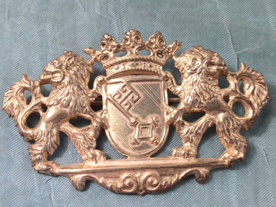 Vintage Double Lion/key crest of arms Brooch/Miriam H… - Gem