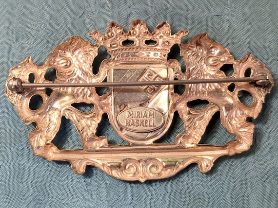 Vintage Double Lion/key crest of arms Brooch/Miriam H… - Gem