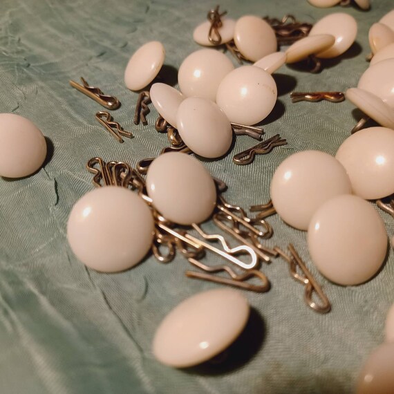Antique boot and shoe buttons with pins/38 buttons an… - Gem