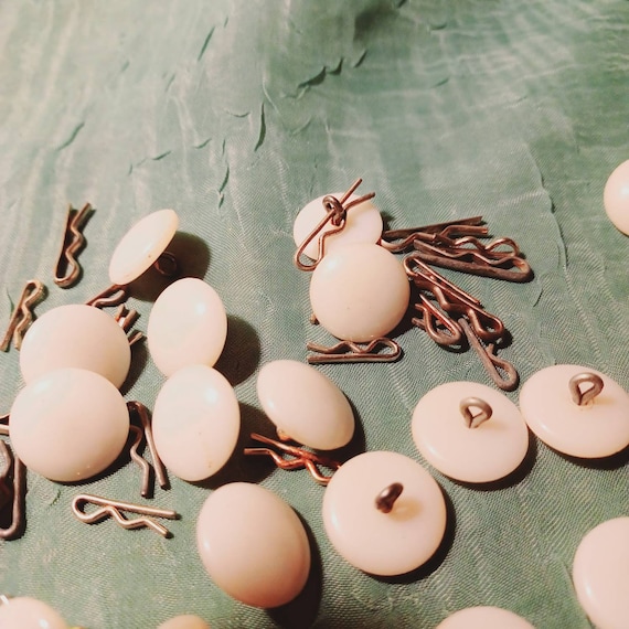 Antique boot and shoe buttons with pins/38 buttons an… - Gem