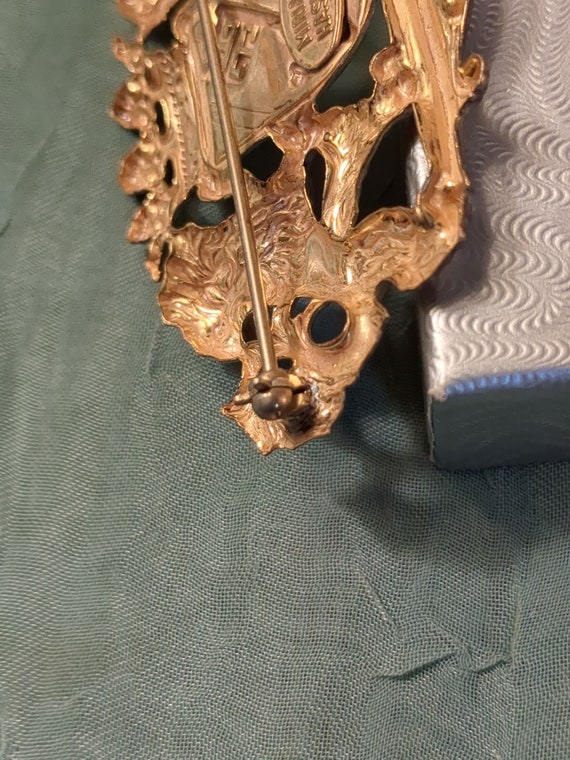 Vintage Double Lion/key crest of arms Brooch/Miriam H… - Gem
