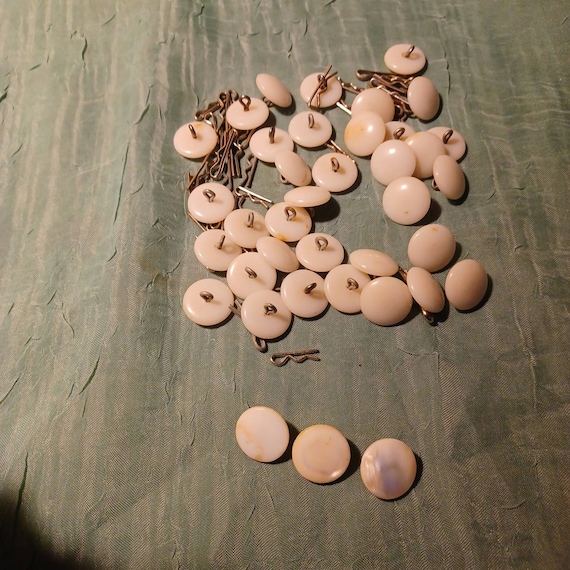 Antique boot and shoe buttons with pins/38 buttons an… - Gem