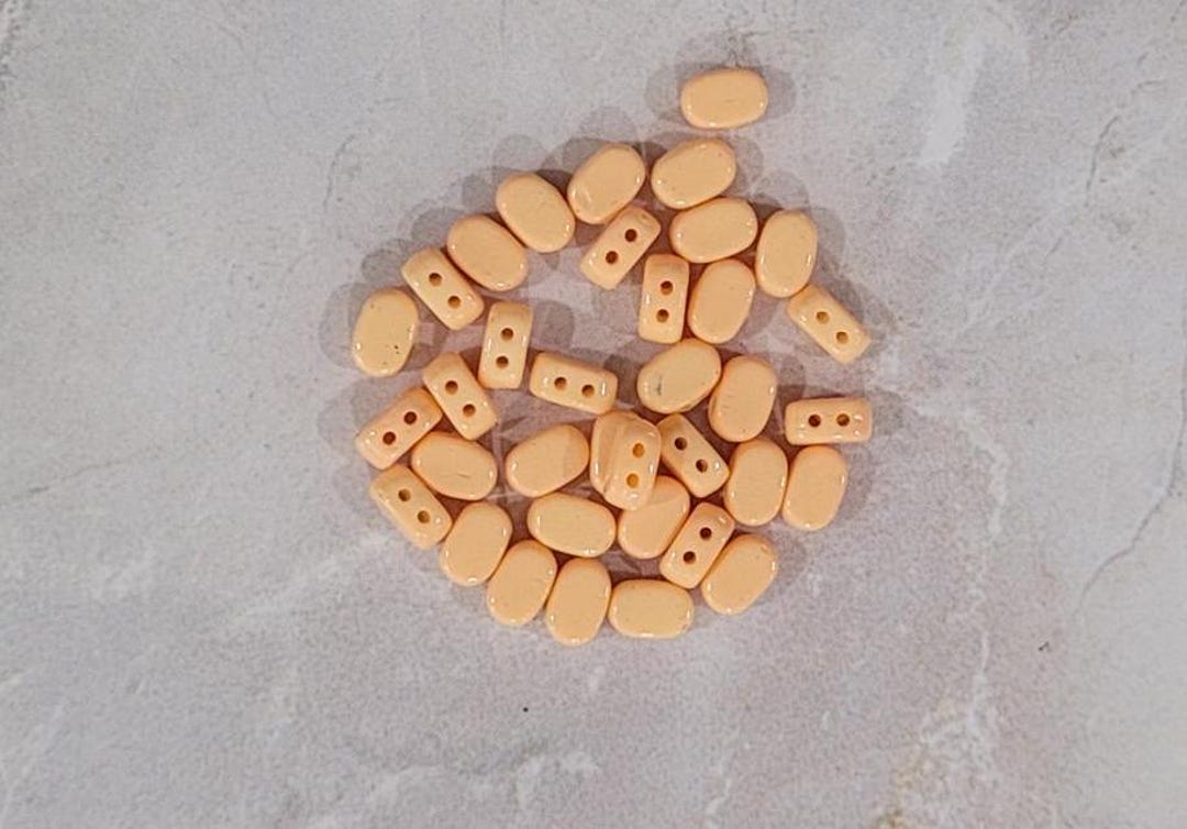 Lipsi Par Puca Bead, La Divine Peach, 5 Grams, 7 X 4 Mm, Czech Bead ...