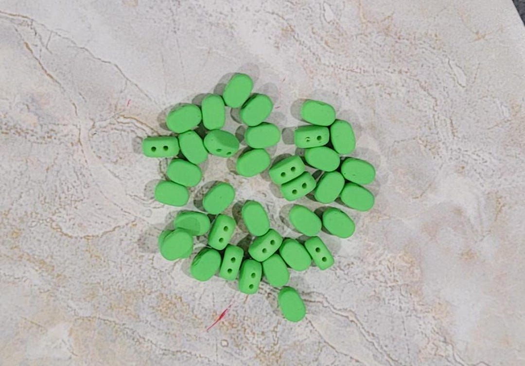 Lipsi Par Puca Bead, La Divine Pistachio Matte, 5 Grams, 7 X 4 Mm ...