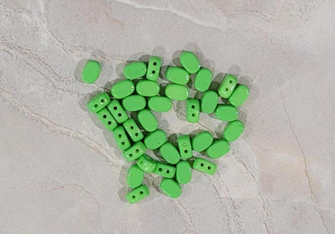 Lipsi Par Puca Bead, La Divine Pistachio, 5 Grams, 7 X 4 Mm, Czech Bead ...