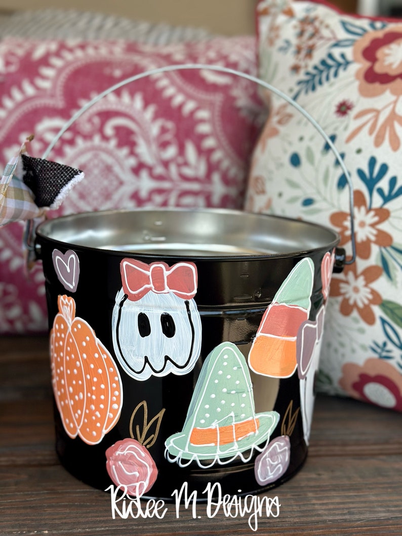 Personalized Halloween Bucket, Custom Trick or Treat Pail - Etsy
