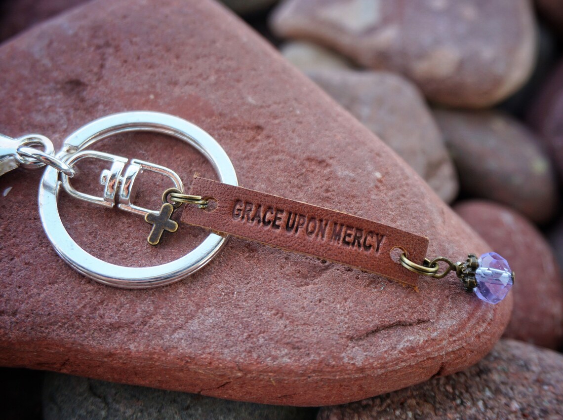 GRACE UPON MERCY leather keychain with clip - Etsy 日本