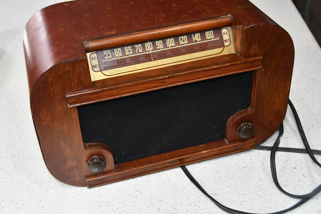 Vintage Truetone Tube Radio - Etsy