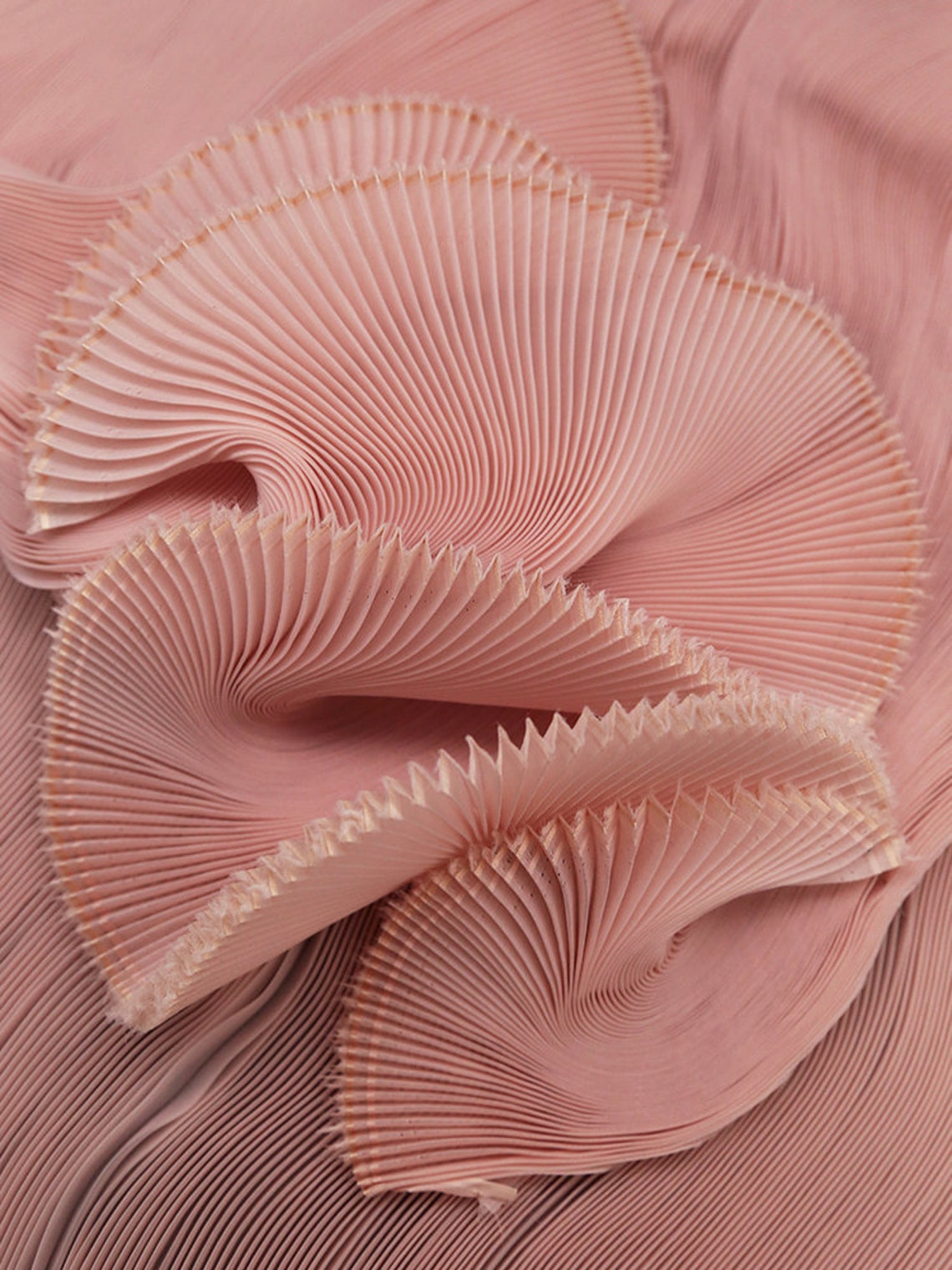 Beige Pleated Organza Fabric Plisse Fabric Accordion Crimping Wrinkle ...