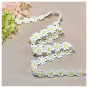 Little Daisy Flower Lace Trim 13 Meter White Yellow Floral Embroidered ...