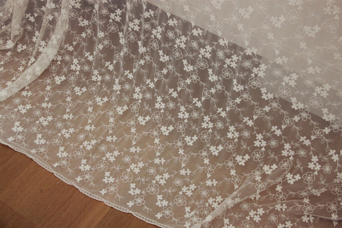 1 Yard 135cm 53.14" Wide Ivory Mesh Full of Pieces of Embroidery Tapes ...