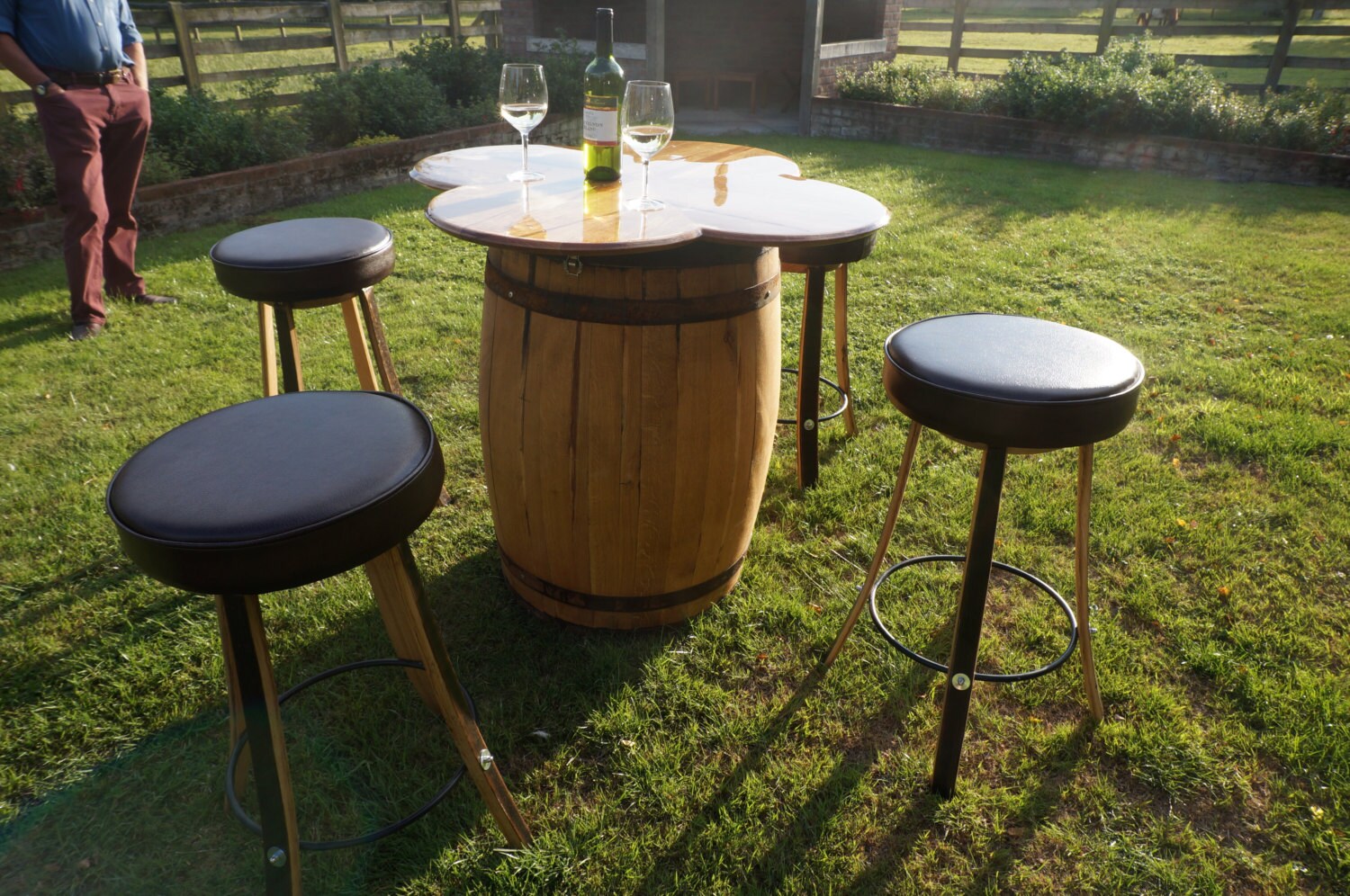 The Badger. 4 Leaf Clover Wine Barrel Table With 4 Wine Barrel - Etsy