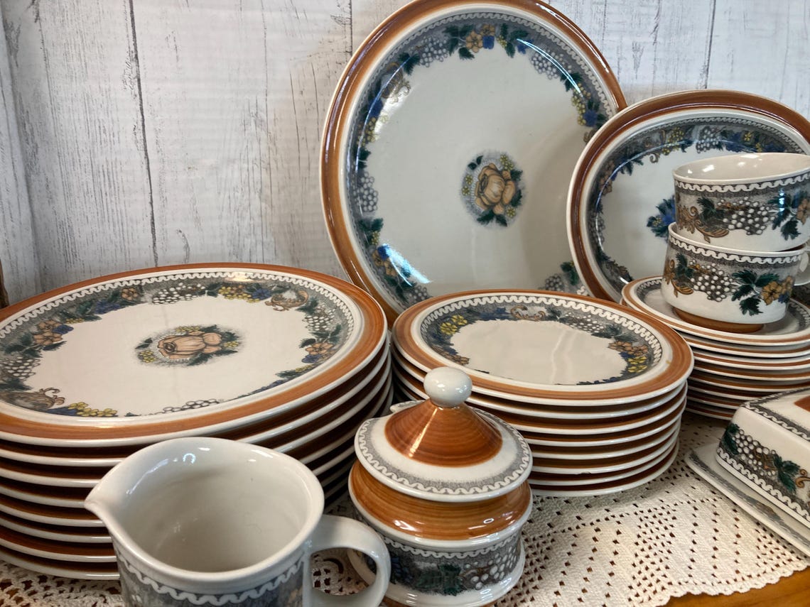 48 PC. Goebel Country Burgund Dish Set. 4-piece Settings for 8 - Etsy