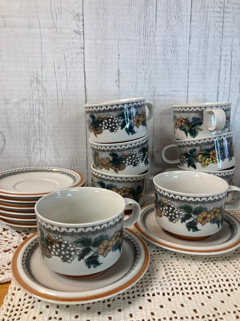 48 PC. Goebel Country Burgund Dish Set. 4-piece Settings for 8 - Etsy