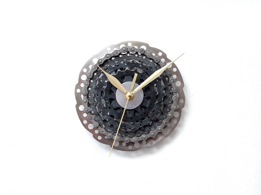 Handmade Clock for Wall Made Out of Bike Gears and Sprockets, Steampunk ...