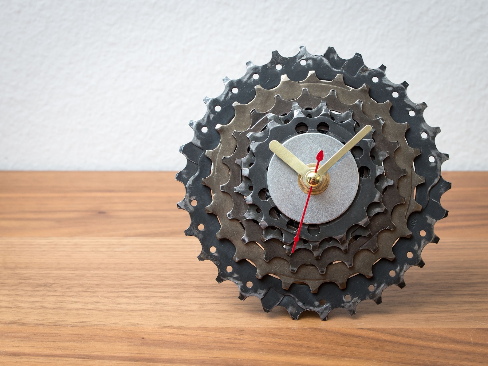 Bike Gear Desk Clock, Bicycle Clock Gift, Cyclist Boyfriend or Husband ...