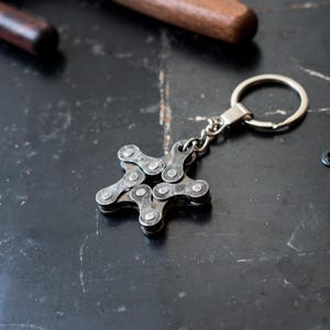 Cyclist Keychain, Bicycle Chain Key Chain, Bike Chain Key Fob, Bike ...