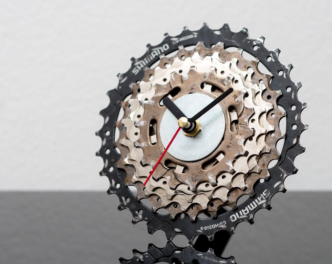 Bicycle Sprocket Desk Clock Personalized Gift for Bike Enthusiasts - Etsy