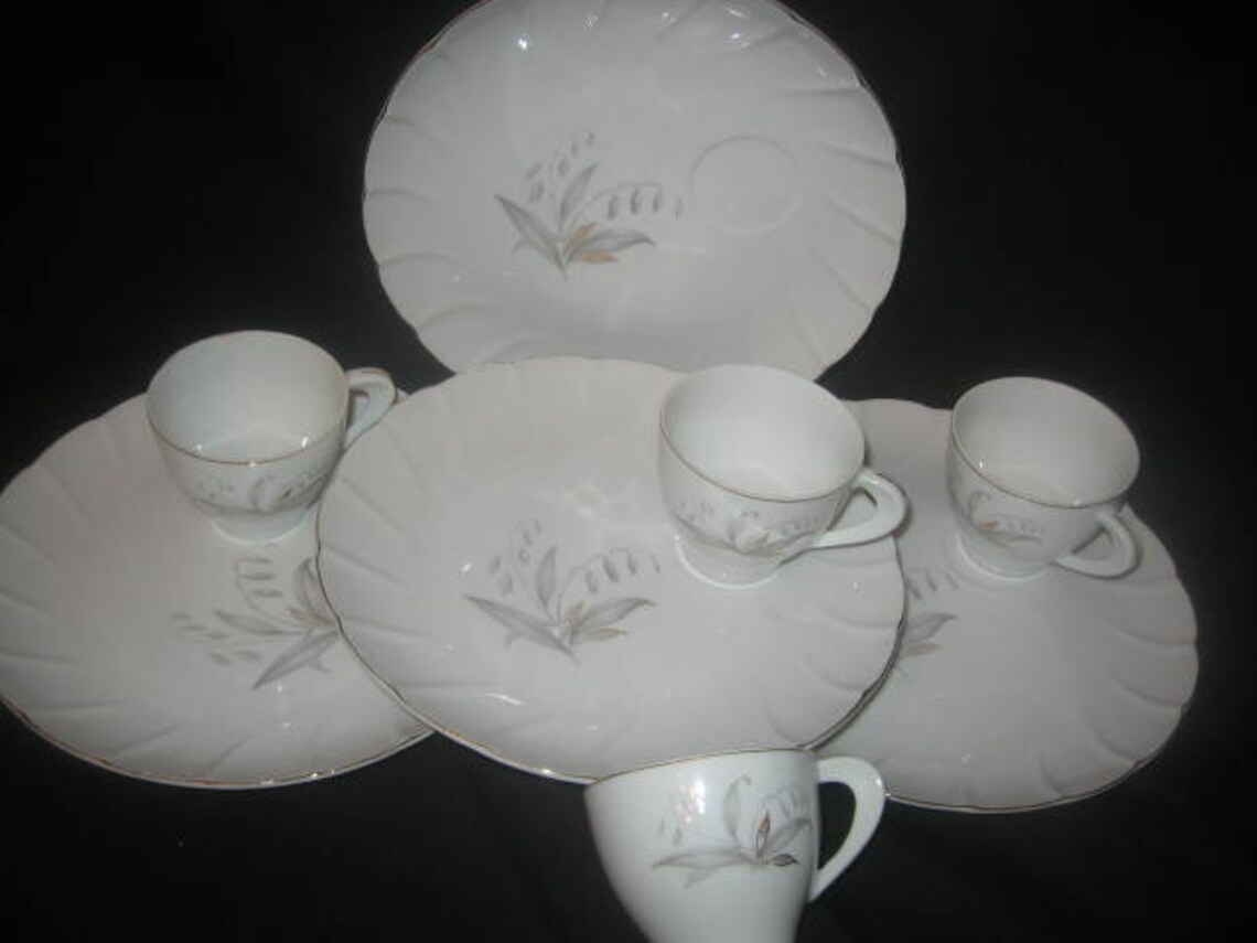 Kaysons Fine China Made in Japan/kaysons Golden Rhapsody/leaf Pattern ...