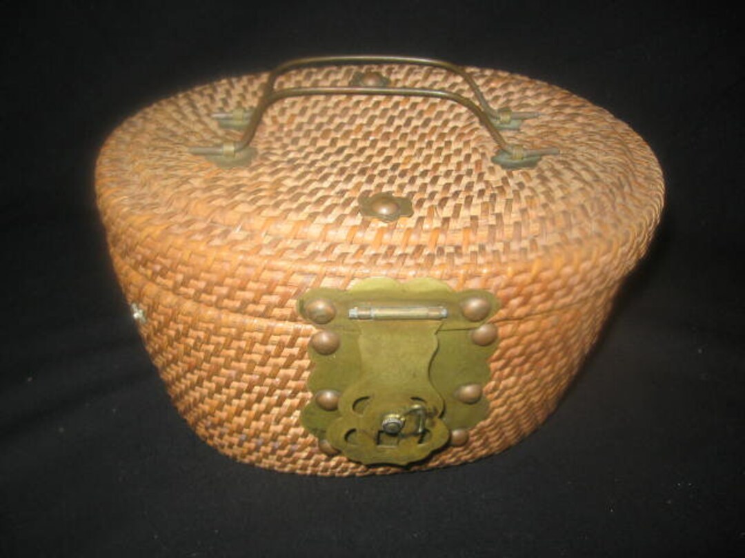 Vintage Straw Bucket Handbag With Metal Attachments/straw Handbags ...