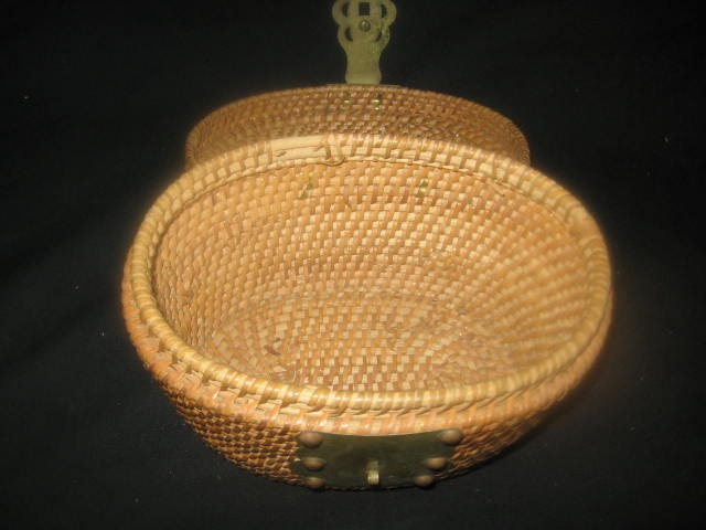 Vintage Straw Bucket Handbag With Metal Attachments/straw Handbags ...