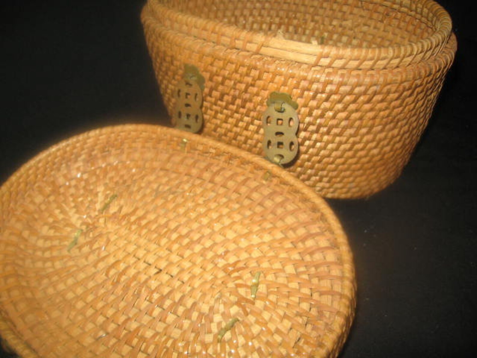 Vintage Straw Bucket Handbag With Metal Attachments/straw Handbags ...