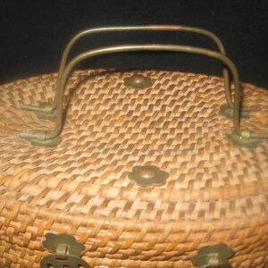 Vintage Straw Bucket Handbag With Metal Attachments/straw Handbags ...