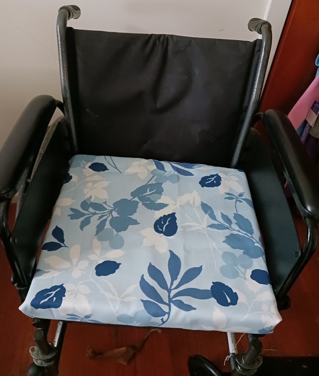 Wheelchair Seat Cushion Cover, With the Chosen Leaves Fabric and Foam ...