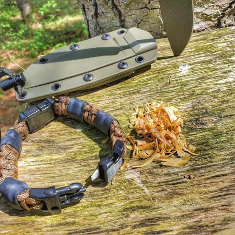 EDC Prepper: Paracord Bracelet Urban Tool Kit Equipped W/ LED - Etsy