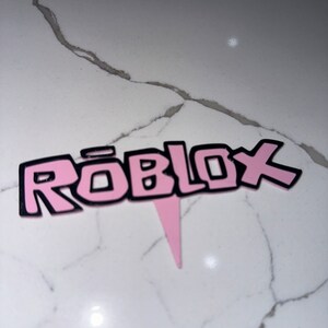 Roblox Birthday Cake Decoration Set Roblox Logo Cake Topper & 10 Robux ...